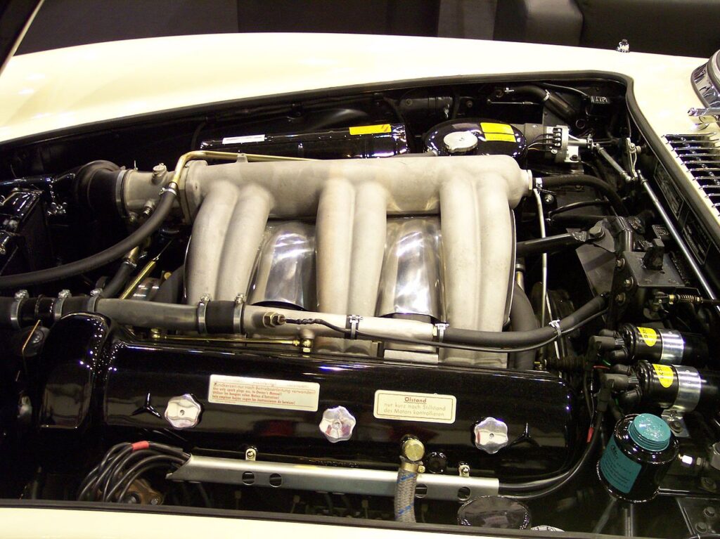 El primer Mercedes-Benz SL de la Historia, el Gullwing - Automundo Perú