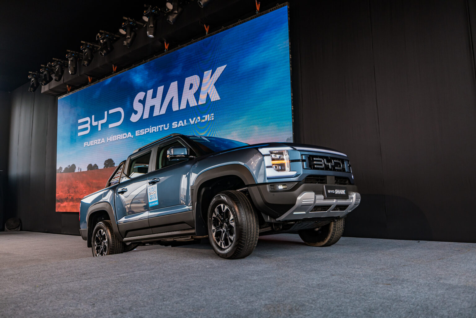 BYD lanza en Perú su pick up modelo Shark: la primera 4×4 híbrida ...